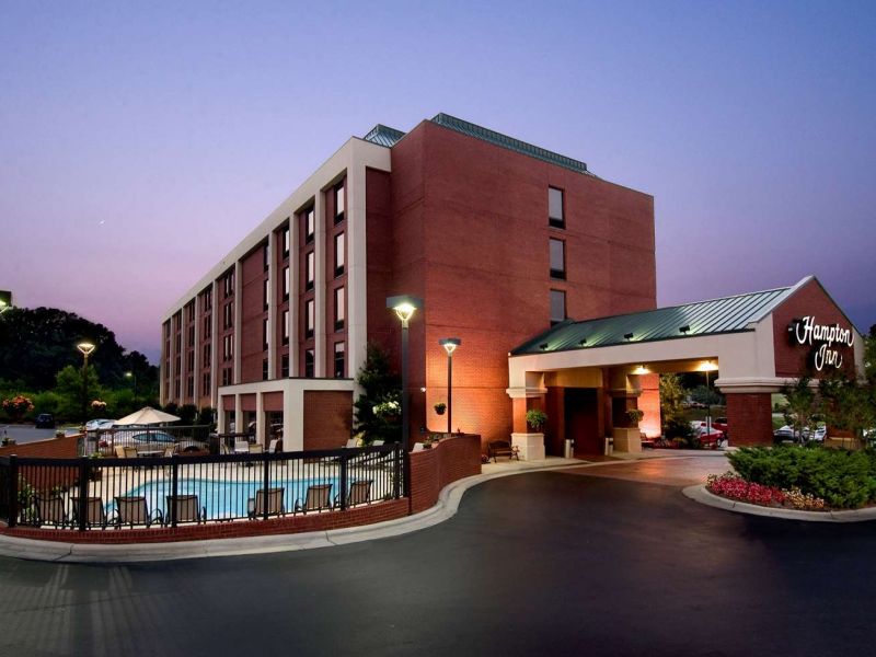 Hampton Inn Greensboro Airport | VisitNC.com