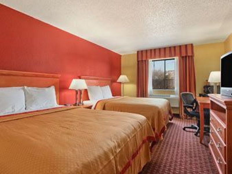 Rodeway Inn & Suites | VisitNC.com